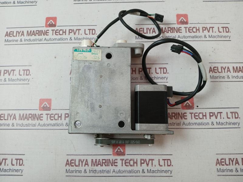 Vexta C9257-9012p-C1 Stepping Motor 4v - Aeliya Marine