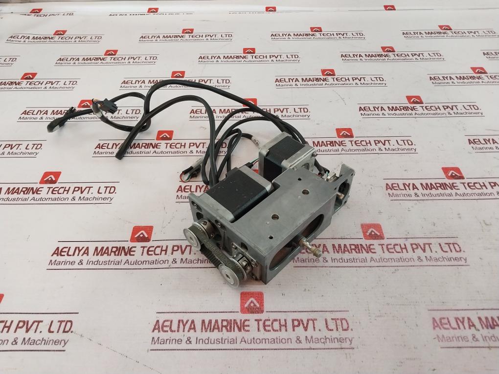 Vexta C9257-9012p-C1 Stepping Motor 4v - Aeliya Marine