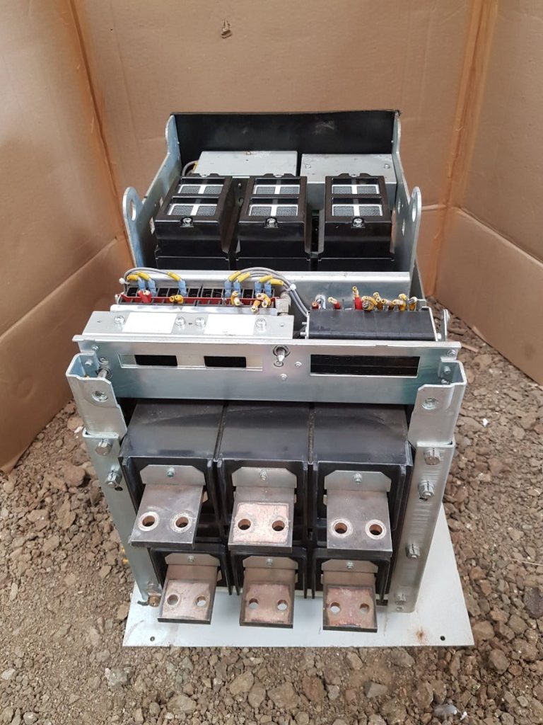 Terasaki Electric At12 Tempower Air Circuit Breaker 1250A 690Vac 50 ...