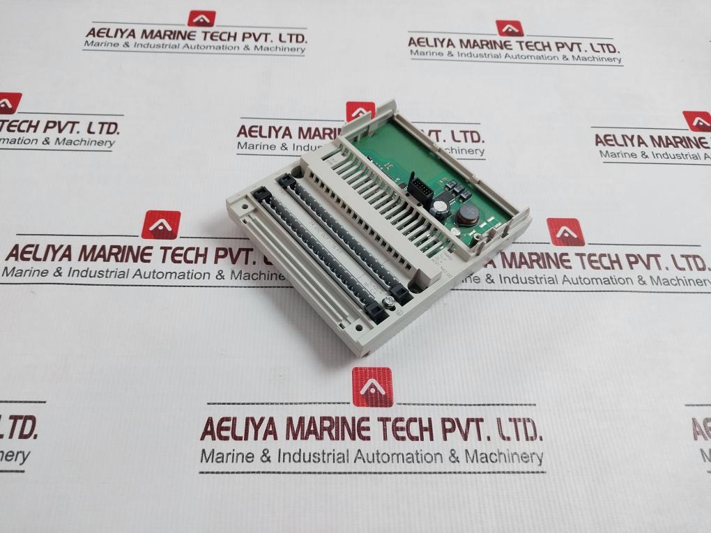 Schneider Electric 170ado34000 Discrete Output Module Modicon Momentum ...